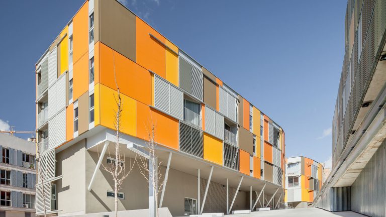 Housing Block and urbanization project in Manresa - PichArchitects